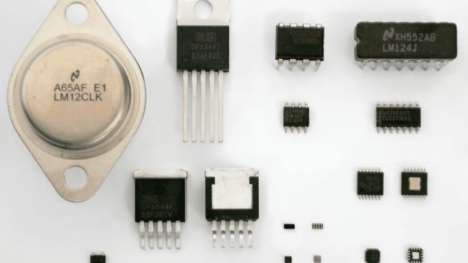 Les 9 Composants Clés pour Bien Débuter en Electronique! - Circuitissimo